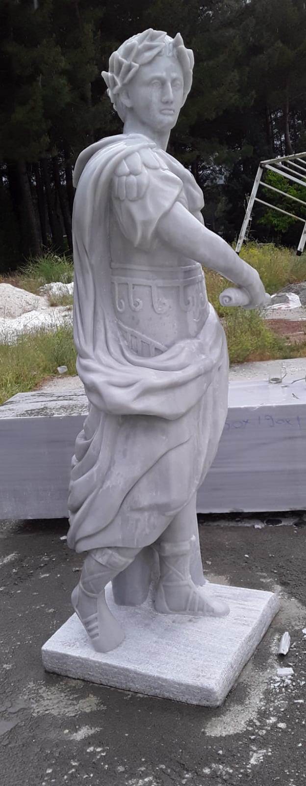 MarbleOZ. Caesar Marble Statue